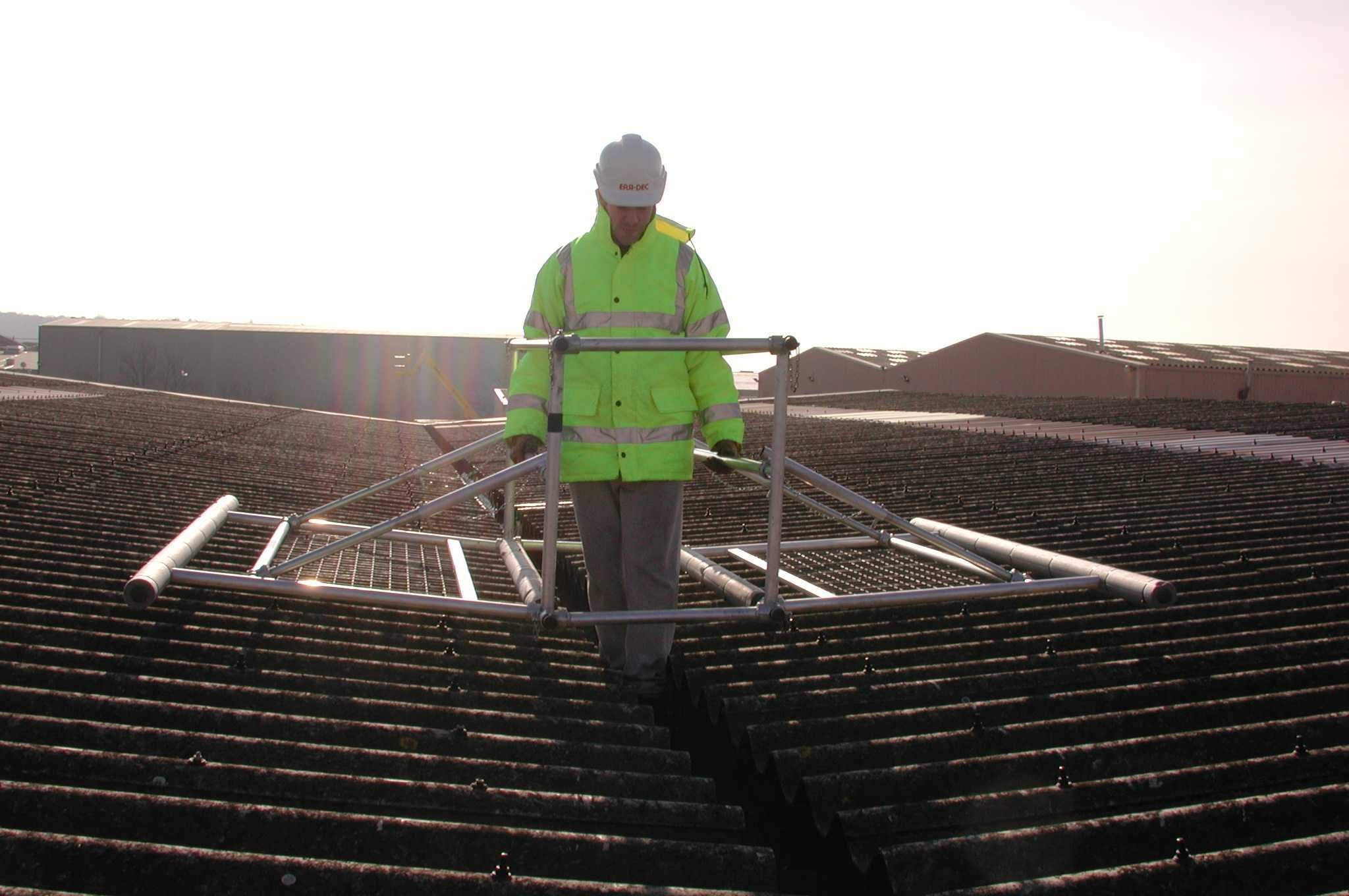 Platform Atap Rapuh - Mengakses atap yang rapuh dengan aman dan mudah ...