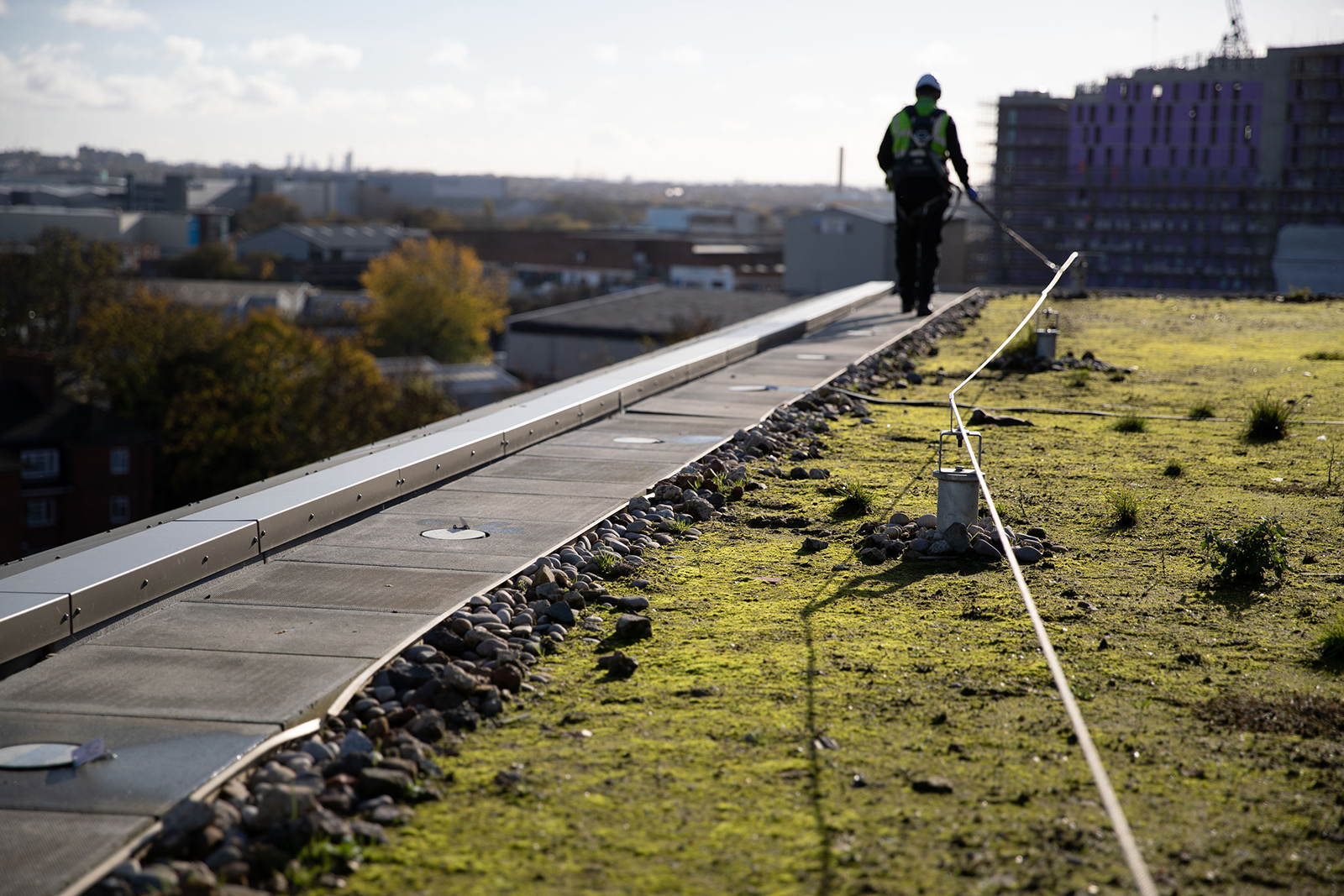 Jalan Setapak Atap Kee Walk® dengan Pagar Pembatas Terpadu - Kee Safety
