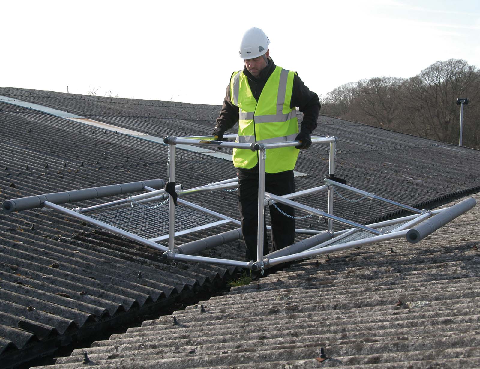 Platform Atap Rapuh - Mengakses atap yang rapuh dengan aman dan mudah ...